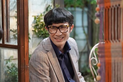 短歌担当編集者・リュー北條役の川島潤哉 (C)NHK | エンタメOVO（オーヴォ）